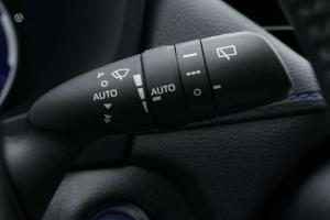 Blue Toyota RAV4 2019 in Vilnius, with an engine capacity of 2.49 L and mileage of 121 thousand km for 30900 €, photo 29 on AUTOMOTO.COM.LV