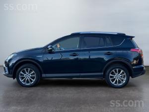Zils Toyota RAV4 2019 Rīga, ar dzinēja tilpumu 2.50 L un nobraukumu 123 tūkst. km par 20740 €, foto 3 vietnē AUTOMOTO.COM.LV