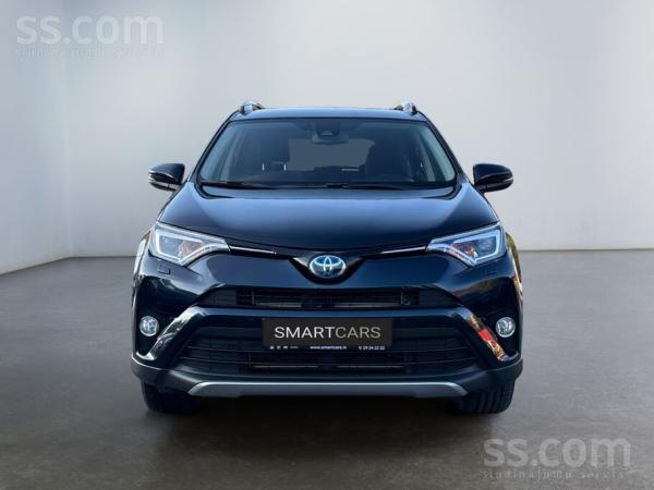 Toyota RAV4 2019 Rīga vietnē Zils Toyota RAV4 2019 Rīga, ar dzinēja tilpumu 2.50 L un nobraukumu 123 tūkst. km par 20740 €, foto 9 vietnē AUTOMOTO.COM.LV