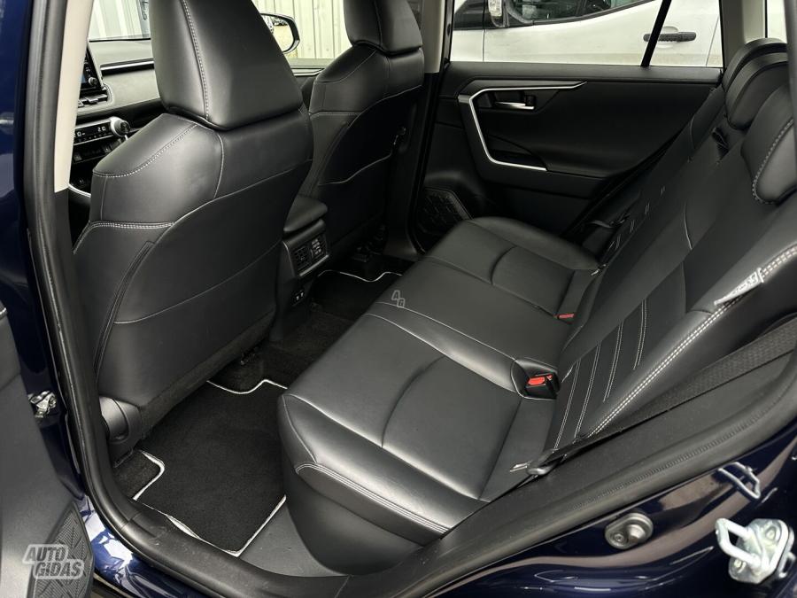 Zils Toyota RAV4 2019 Kauņa, ar dzinēja tilpumu 2.50 L un nobraukumu 168 tūkst. km par 24772 €, foto 11 vietnē AUTOMOTO.COM.LV