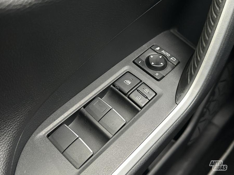 Zils Toyota RAV4 2019 Kauņa, ar dzinēja tilpumu 2.50 L un nobraukumu 168 tūkst. km par 24772 €, foto 22 vietnē AUTOMOTO.COM.LV