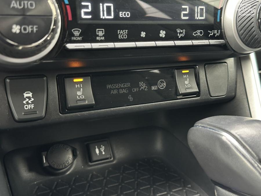 Zils Toyota RAV4 2019 Kauņa, ar dzinēja tilpumu 2.50 L un nobraukumu 168 tūkst. km par 24772 €, foto 26 vietnē AUTOMOTO.COM.LV