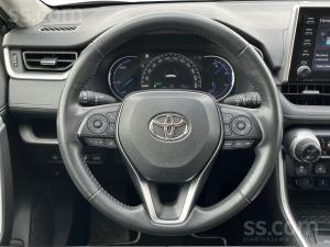 Zils Toyota RAV4 2020 Rīga, ar dzinēja tilpumu 2.50 L un nobraukumu 28 tūkst. km par 24990 €, foto 12 vietnē AUTOMOTO.COM.LV