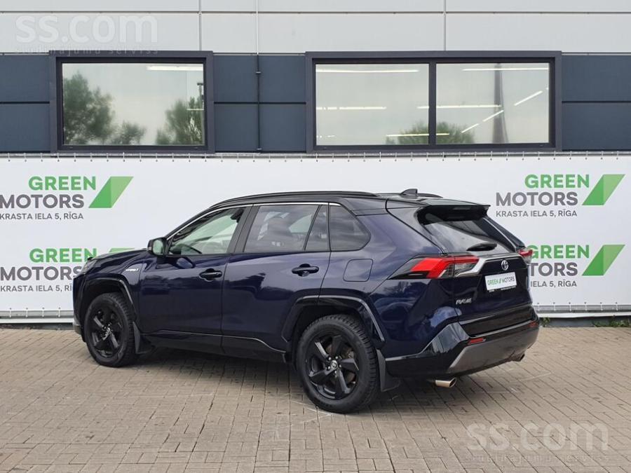 Zils Toyota RAV4 2020 Rīga, ar dzinēja tilpumu 2.50 L un nobraukumu 215 tūkst. km par 20900 €, foto 5 vietnē AUTOMOTO.COM.LV