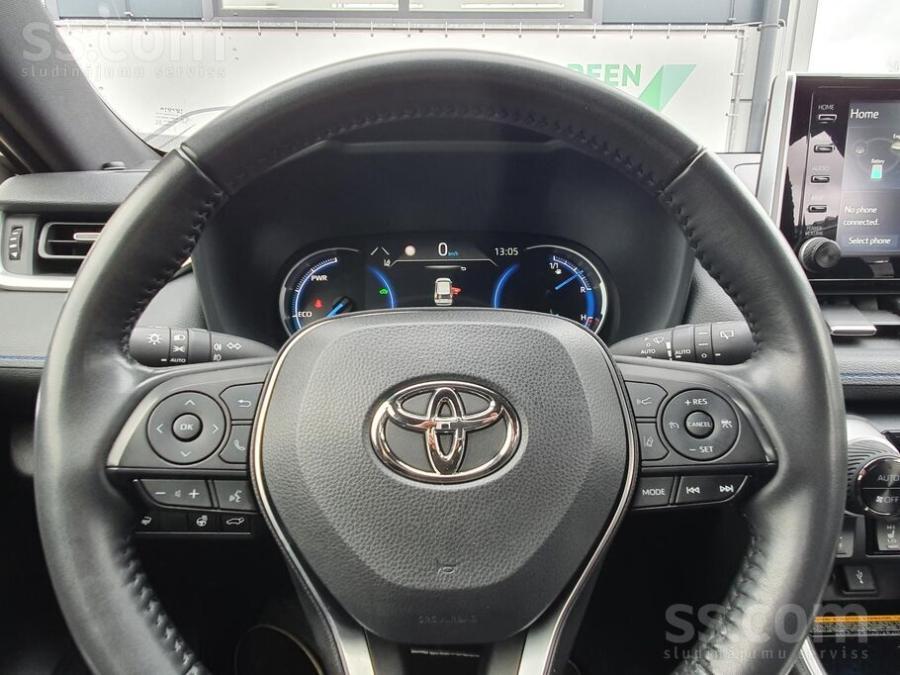 Zils Toyota RAV4 2020 Rīga, ar dzinēja tilpumu 2.50 L un nobraukumu 215 tūkst. km par 20900 €, foto 13 vietnē AUTOMOTO.COM.LV