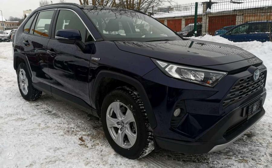 Zils Toyota RAV4 2020 Viļņa, ar dzinēja tilpumu 2.49 L un nobraukumu 96 tūkst. km par 22400 €, foto 2 vietnē AUTOMOTO.COM.LV
