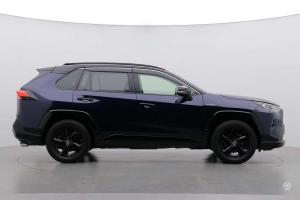 Blue Toyota RAV4 2020 in Vilnius, with an engine capacity of 2.49 L and mileage of 90 thousand km for 31900 €, photo 17 on AUTOMOTO.COM.LV