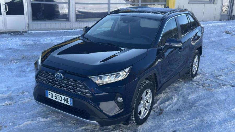 Zils Toyota RAV4 2020 Jonava, ar dzinēja tilpumu 2.49 L un nobraukumu 71 tūkst. km par 24500 €, foto 1 vietnē AUTOMOTO.COM.LV