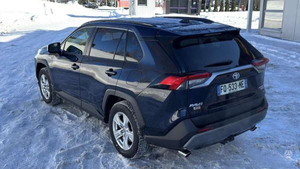 Zils Toyota RAV4 2020 Jonava, ar dzinēja tilpumu 2.49 L un nobraukumu 71 tūkst. km par 24500 €, foto 5 vietnē AUTOMOTO.COM.LV
