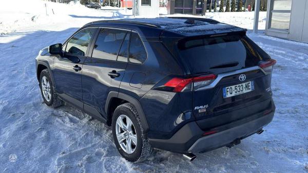 Zils Toyota RAV4 2020 Jonava, ar dzinēja tilpumu 2.49 L un nobraukumu 71 tūkst. km par 24300 €, foto 7 vietnē AUTOMOTO.COM.LV