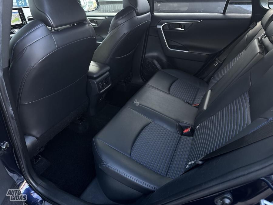 Zils Toyota RAV4 2020 Kauņa, ar dzinēja tilpumu 2.50 L un nobraukumu 155 tūkst. km par 26972 €, foto 11 vietnē AUTOMOTO.COM.LV