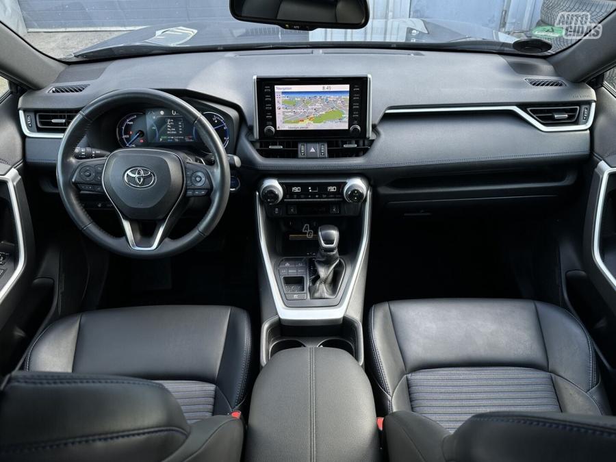 Zils Toyota RAV4 2020 Kauņa, ar dzinēja tilpumu 2.50 L un nobraukumu 155 tūkst. km par 26972 €, foto 15 vietnē AUTOMOTO.COM.LV