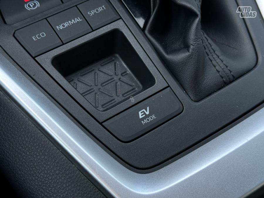 Zils Toyota RAV4 2020 Kauņa, ar dzinēja tilpumu 2.50 L un nobraukumu 155 tūkst. km par 26972 €, foto 34 vietnē AUTOMOTO.COM.LV