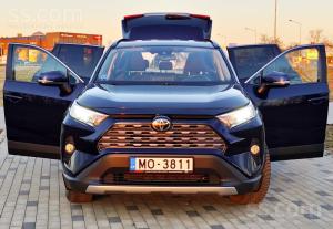 Blue Toyota RAV4 2020 in Riga, with an engine capacity of 2.00 L and mileage of 100 thousand km for 22500 €, photo  on AUTOMOTO.COM.LV