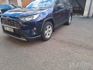 Zils Toyota RAV4 2020 Rīga, ar dzinēja tilpumu 2.00 L un nobraukumu 133 tūkst. km par 19500 €, foto  vietnē AUTOMOTO.COM.LV