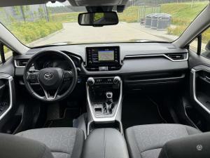 Zils Toyota RAV4 2020 Viļņa, ar dzinēja tilpumu 2.49 L un nobraukumu 65 tūkst. km par 27950 €, foto 21 vietnē AUTOMOTO.COM.LV