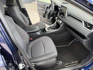 Zils Toyota RAV4 2020 Viļņa, ar dzinēja tilpumu 2.49 L un nobraukumu 65 tūkst. km par 27950 €, foto 34 vietnē AUTOMOTO.COM.LV