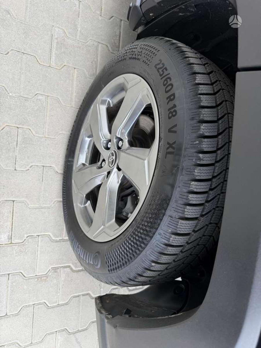 Zils Toyota RAV4 2020 Viļņa, ar dzinēja tilpumu 2.49 L un nobraukumu 65 tūkst. km par 27950 €, foto 39 vietnē AUTOMOTO.COM.LV
