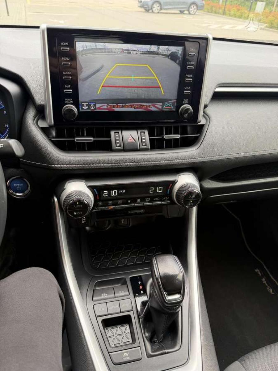 Zils Toyota RAV4 2020 Viļņa, ar dzinēja tilpumu 2.49 L un nobraukumu 65 tūkst. km par 27950 €, foto 50 vietnē AUTOMOTO.COM.LV