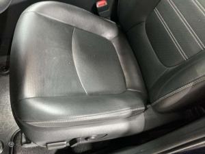 Zils Toyota RAV4 2020 Daugavpils, ar dzinēja tilpumu 2.49 L un nobraukumu 166 tūkst. km par 25750 €, foto 15 vietnē AUTOMOTO.COM.LV