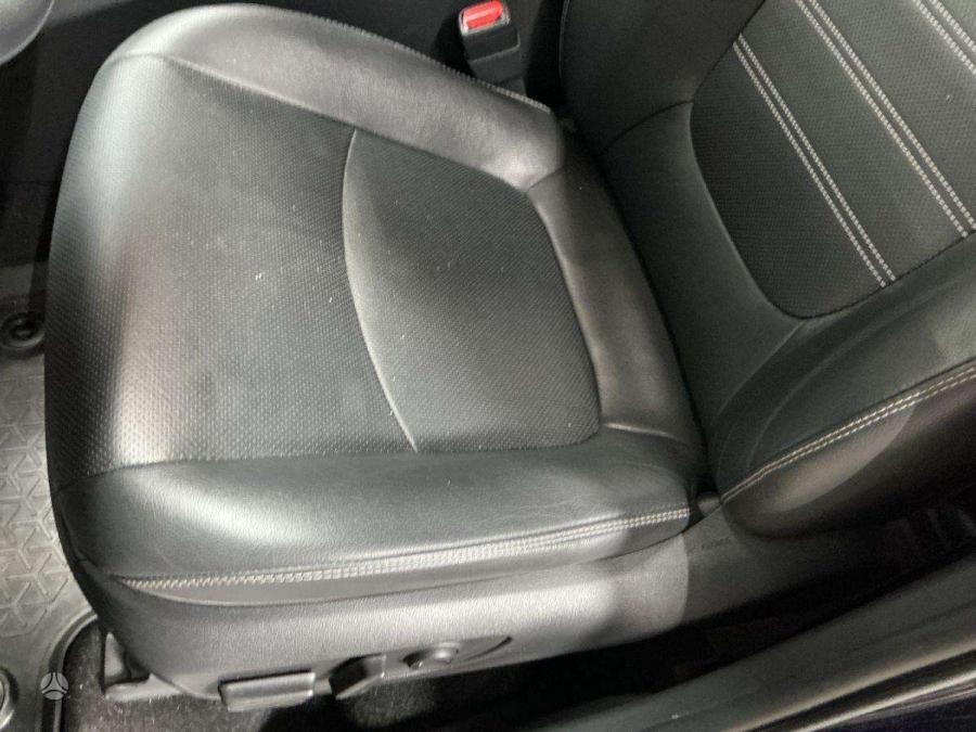 Zils Toyota RAV4 2020 Daugavpils, ar dzinēja tilpumu 2.49 L un nobraukumu 166 tūkst. km par 25750 €, foto 15 vietnē AUTOMOTO.COM.LV
