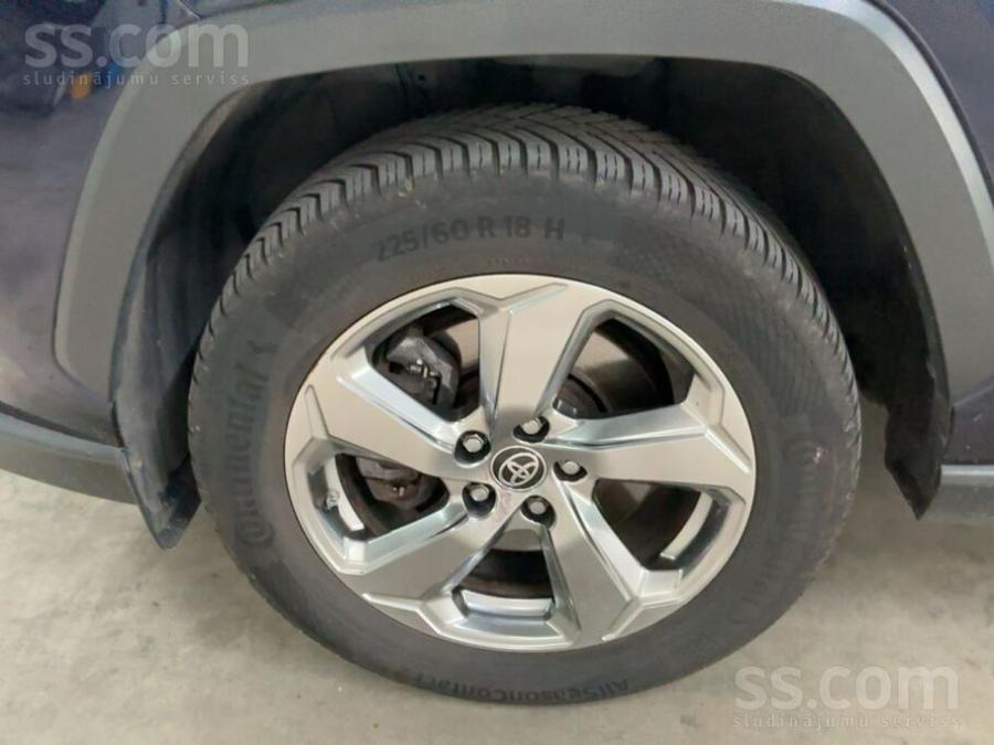 Zils Toyota RAV4 2020 Daugavpils, ar dzinēja tilpumu 2.50 L un nobraukumu 166 tūkst. km par 25950 €, foto 10 vietnē AUTOMOTO.COM.LV