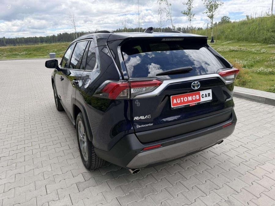 Blue Toyota RAV4 2020 in Vilnius, with an engine capacity of 2.50 L and mileage of 65 thousand km for 27950 €, photo 12 on AUTOMOTO.COM.LV