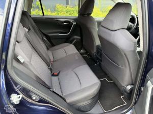 Blue Toyota RAV4 2020 in Vilnius, with an engine capacity of 2.50 L and mileage of 65 thousand km for 27950 €, photo 20 on AUTOMOTO.COM.LV