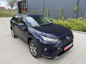 Blue Toyota RAV4 2020 in Vilnius, with an engine capacity of 2.50 L and mileage of 65 thousand km for 28500 €, photo 3 on AUTOMOTO.COM.LV