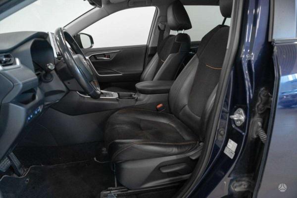 Zils Toyota RAV4 2020 Viļņa, ar dzinēja tilpumu 2.50 L un nobraukumu 170 tūkst. km par 25900 €, foto 7 vietnē AUTOMOTO.COM.LV
