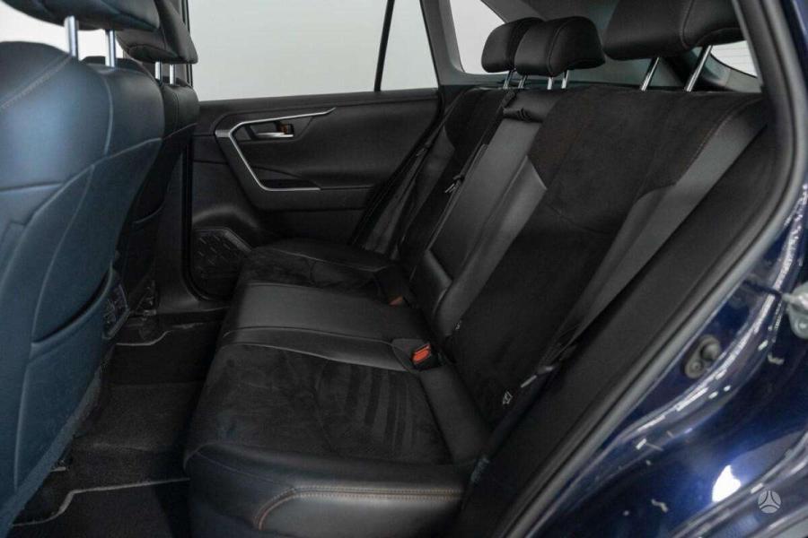 Zils Toyota RAV4 2020 Viļņa, ar dzinēja tilpumu 2.50 L un nobraukumu 170 tūkst. km par 25900 €, foto 20 vietnē AUTOMOTO.COM.LV