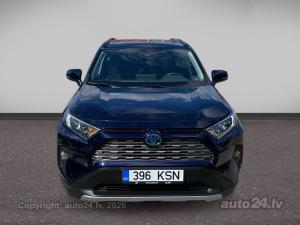 Blue Toyota RAV4 2020 in Tallinn, with an engine capacity of 2.50 L and mileage of 128 thousand km for 26000 €, photo 3 on AUTOMOTO.COM.LV