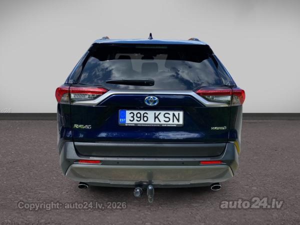 Zils Toyota RAV4 2020 Tallina, ar dzinēja tilpumu 2.50 L un nobraukumu 128 tūkst. km par 26000 €, foto 5 vietnē AUTOMOTO.COM.LV