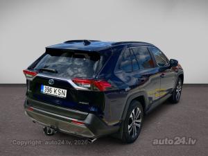 Blue Toyota RAV4 2020 in Tallinn, with an engine capacity of 2.50 L and mileage of 128 thousand km for 26000 €, photo 7 on AUTOMOTO.COM.LV