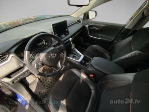 Blue Toyota RAV4 2020 in Tallinn, with an engine capacity of 2.50 L and mileage of 128 thousand km for 26000 €, photo 9 on AUTOMOTO.COM.LV