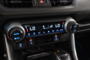 Zils Toyota RAV4 2020 Viļņa, ar dzinēja tilpumu 2.50 L un nobraukumu 170 tūkst. km par 25300 €, foto 17 vietnē AUTOMOTO.COM.LV