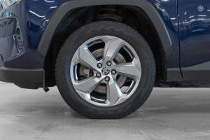 Zils Toyota RAV4 2020 Viļņa, ar dzinēja tilpumu 2.50 L un nobraukumu 170 tūkst. km par 25300 €, foto 24 vietnē AUTOMOTO.COM.LV