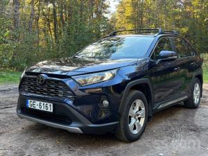Zils Toyota RAV4 2020 Rīga, ar dzinēja tilpumu 2.00 L un nobraukumu 94 tūkst. km par 25000 €, foto 3 vietnē AUTOMOTO.COM.LV