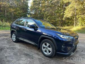 Zils Toyota RAV4 2020 Rīga, ar dzinēja tilpumu 2.00 L un nobraukumu 94 tūkst. km par 25000 €, foto 5 vietnē AUTOMOTO.COM.LV