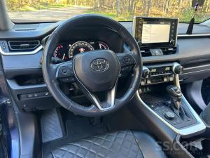 Zils Toyota RAV4 2020 Rīga, ar dzinēja tilpumu 2.00 L un nobraukumu 94 tūkst. km par 25000 €, foto 6 vietnē AUTOMOTO.COM.LV
