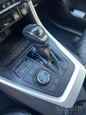 Zils Toyota RAV4 2020 Rīga, ar dzinēja tilpumu 2.00 L un nobraukumu 94 tūkst. km par 25000 €, foto 7 vietnē AUTOMOTO.COM.LV