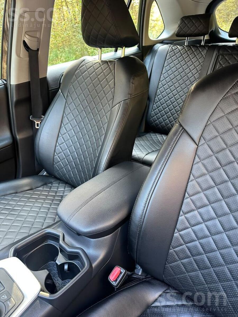 Zils Toyota RAV4 2020 Rīga, ar dzinēja tilpumu 2.00 L un nobraukumu 94 tūkst. km par 25000 €, foto 8 vietnē AUTOMOTO.COM.LV