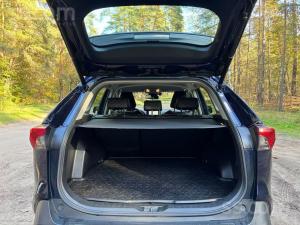 Zils Toyota RAV4 2020 Rīga, ar dzinēja tilpumu 2.00 L un nobraukumu 94 tūkst. km par 25000 €, foto 12 vietnē AUTOMOTO.COM.LV