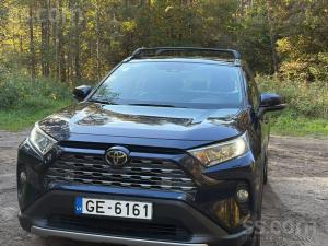 Zils Toyota RAV4 2020 Rīga, ar dzinēja tilpumu 2.00 L un nobraukumu 94 tūkst. km par 25000 €, foto 14 vietnē AUTOMOTO.COM.LV