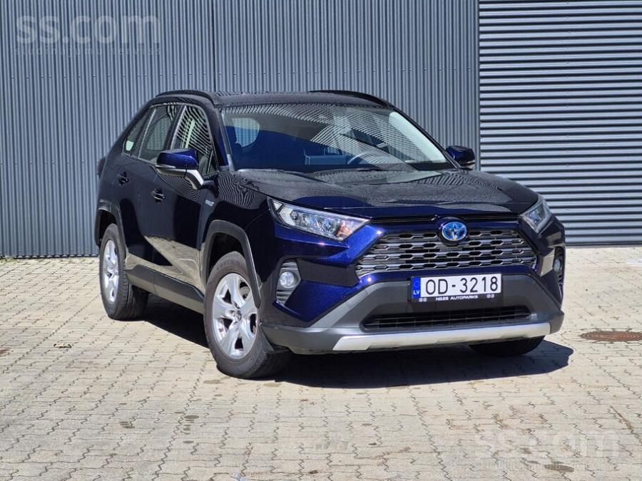 Zils Toyota RAV4 2021 Rīga, ar dzinēja tilpumu 2.50 L un nobraukumu 72 tūkst. km par 24500 €, foto 2 vietnē AUTOMOTO.COM.LV