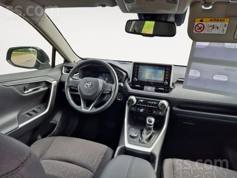 Zils Toyota RAV4 2021 Rīga, ar dzinēja tilpumu 2.00 L un nobraukumu 64 tūkst. km par 26900 €, foto 7 vietnē AUTOMOTO.COM.LV