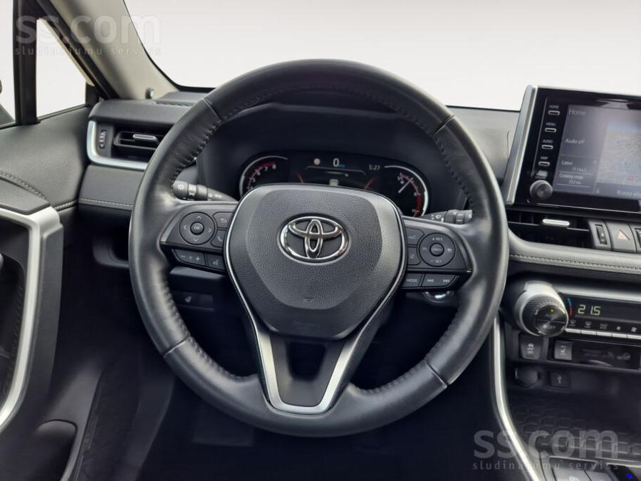 Zils Toyota RAV4 2021 Rīga, ar dzinēja tilpumu 2.00 L un nobraukumu 64 tūkst. km par 26900 €, foto 11 vietnē AUTOMOTO.COM.LV