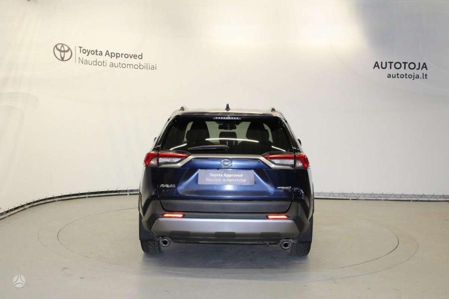 Zils Toyota RAV4 2021 Kauņa, ar dzinēja tilpumu 2.49 L un nobraukumu 122 tūkst. km par 29900 €, foto 4 vietnē AUTOMOTO.COM.LV
