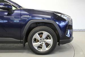 Zils Toyota RAV4 2021 Kauņa, ar dzinēja tilpumu 2.49 L un nobraukumu 122 tūkst. km par 29900 €, foto 15 vietnē AUTOMOTO.COM.LV