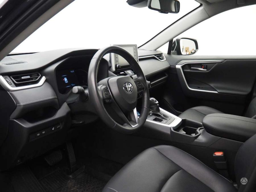 Zils Toyota RAV4 2021 Viļņa, ar dzinēja tilpumu 2.49 L un nobraukumu 64 tūkst. km par 28400 €, foto 9 vietnē AUTOMOTO.COM.LV